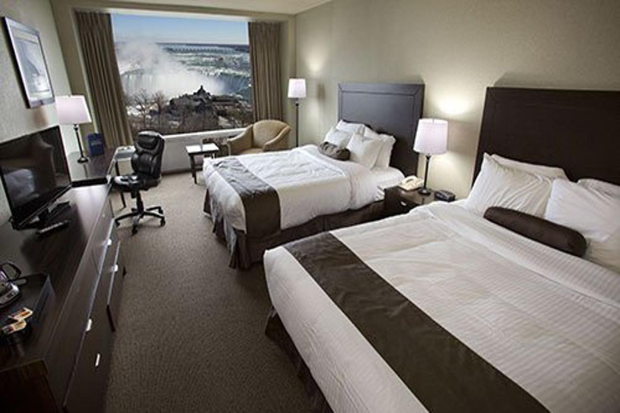 HOTEL OAKES HOTEL OVERLOOKING THE FALLS | ⋆⋆⋆ | NIAGARA FALLS, CANADA ...