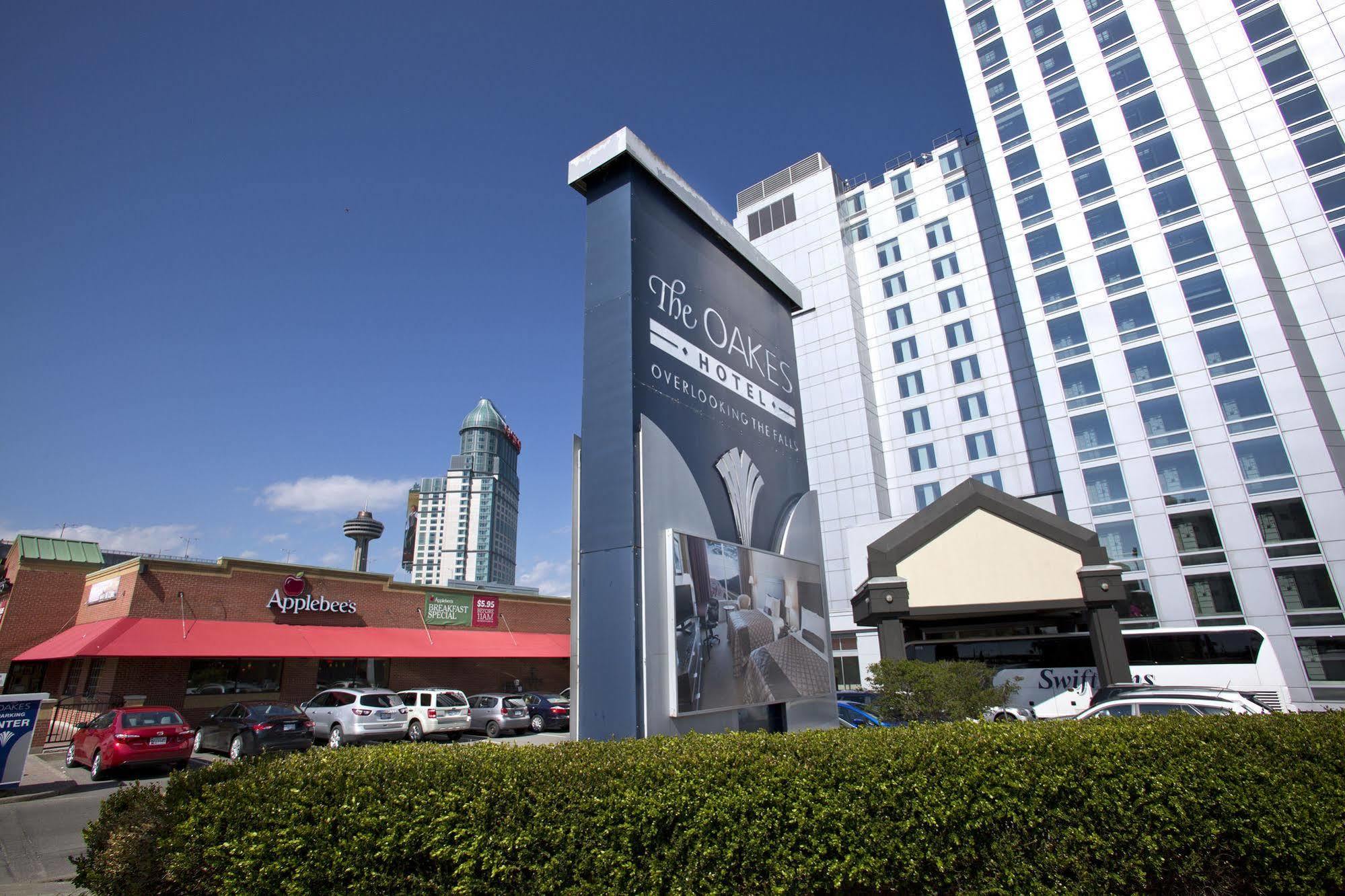 HOTEL OAKES HOTEL OVERLOOKING THE FALLS | ⋆⋆⋆ | NIAGARA FALLS, CANADA ...